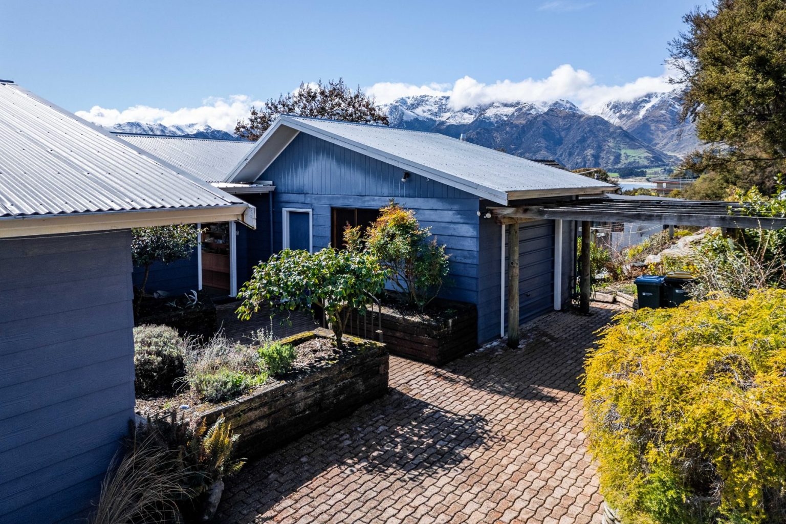 Lake Hawea Camping Ground and Holiday Accommodation | The Camp